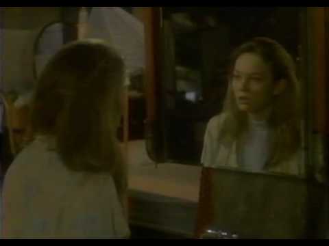 Lady Beware (1987) - Bad scene 2