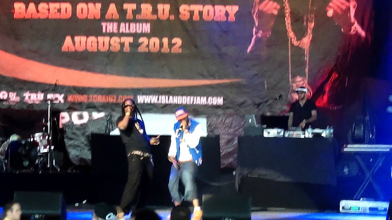 LIVE 2 Chainz-Riot- Club Paradise Tour 2012 Chicago - YouTube