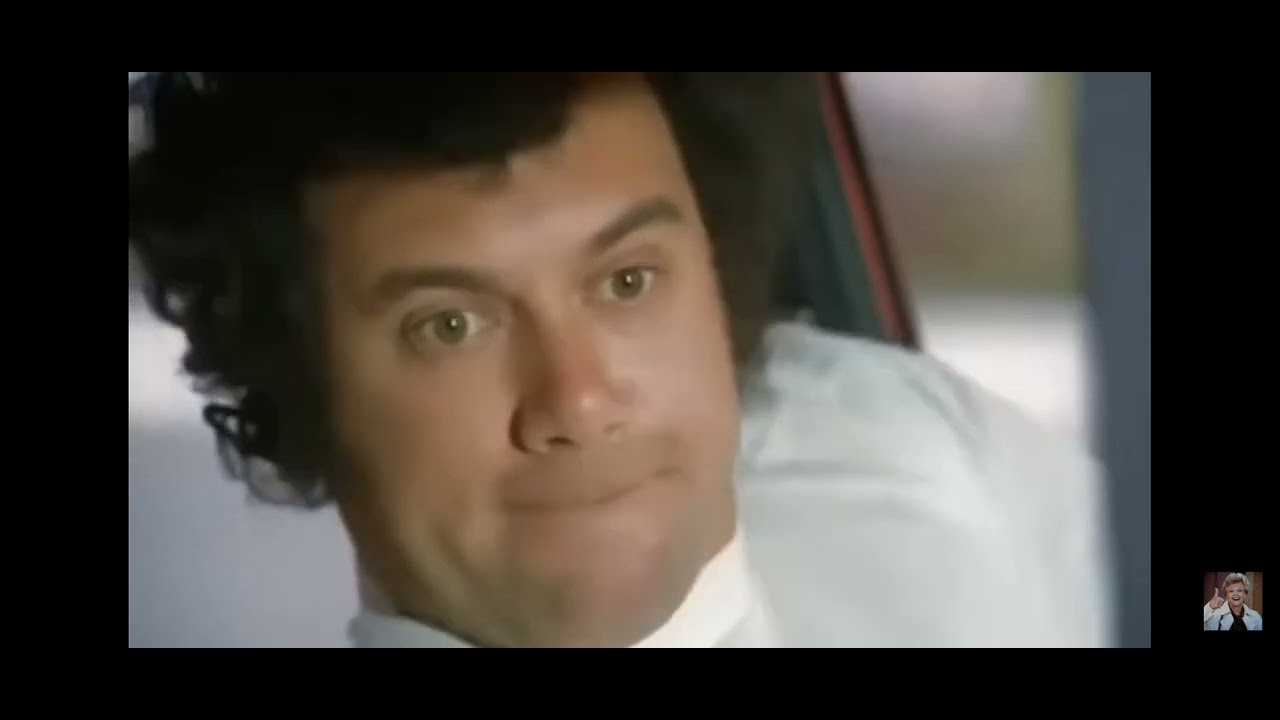 bianco rosso e verdone - YouTube