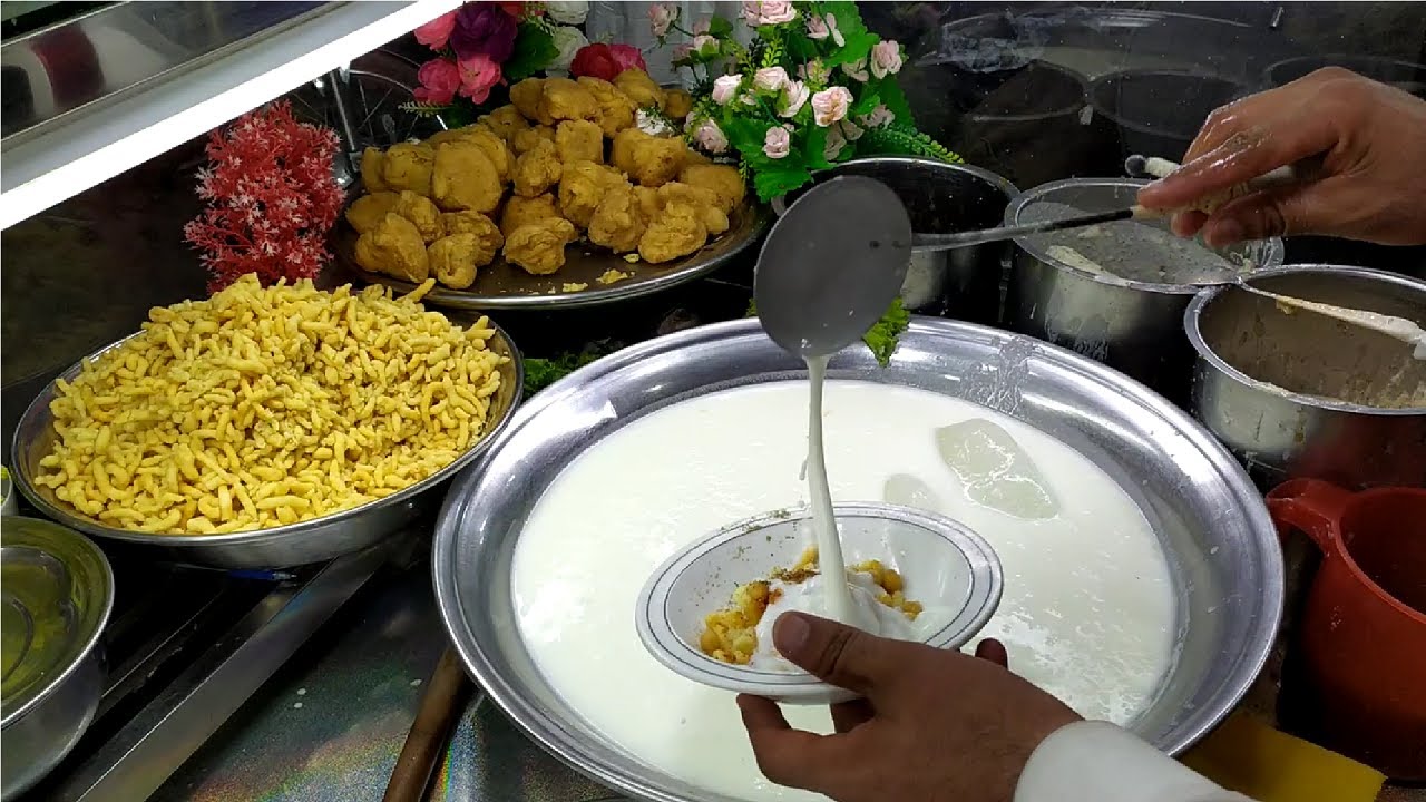Chaat Heaven of Pakistan | Dilbar Dilpasand Bhalla Papri Chaat ...