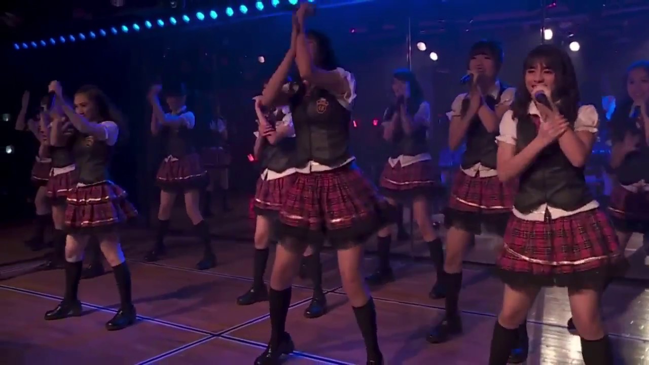 JKT48 overture + Dreamin Girls @ AKB48 Theater - YouTube