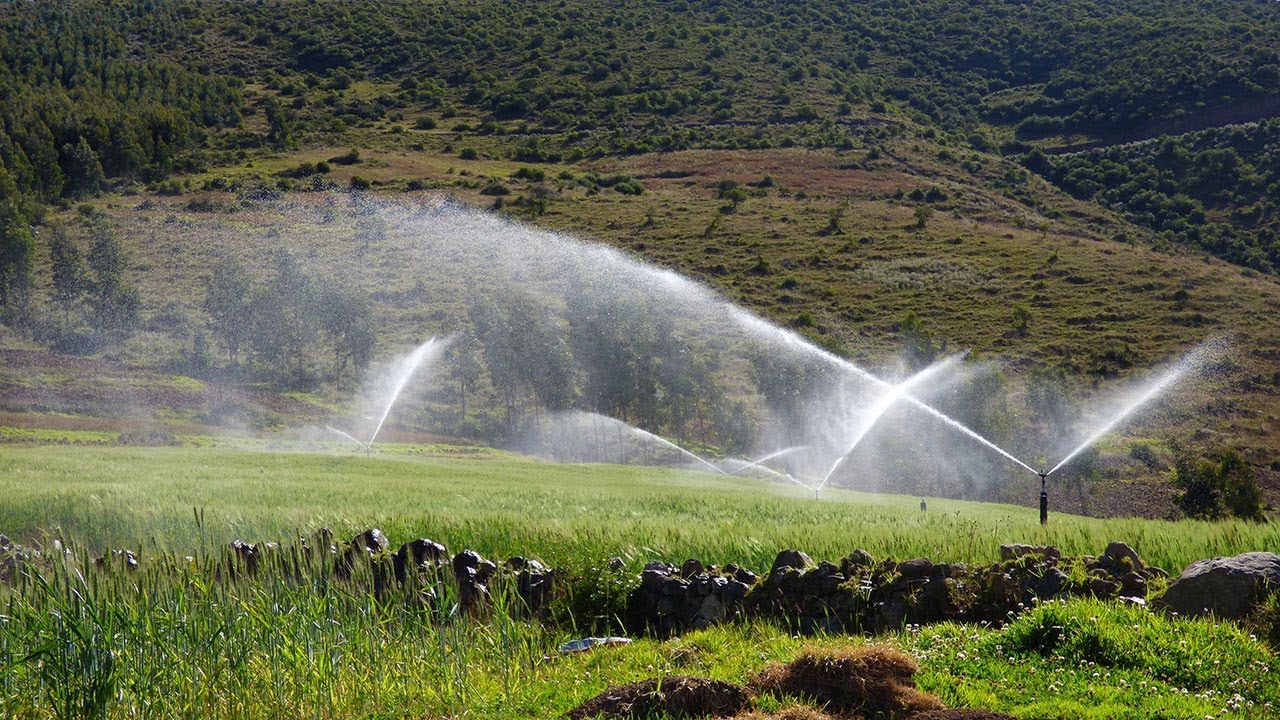 Senninger's 70 Series Impact Sprinklers - YouTube