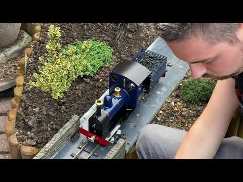 Roundhouse Jennie live steam garden railway loco with whistle - YouTube