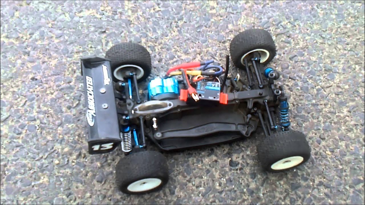 Team Associated RC18T2 - YouTube