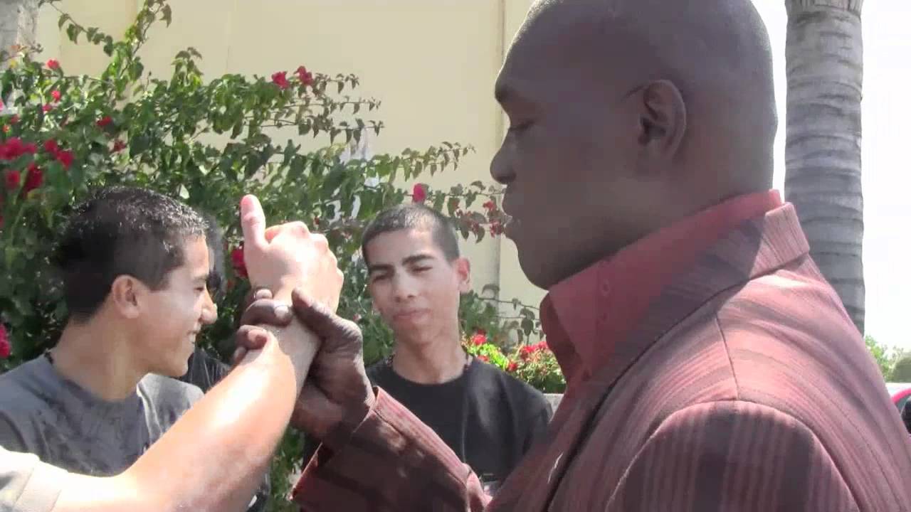 kevin morgan loves boxing - YouTube