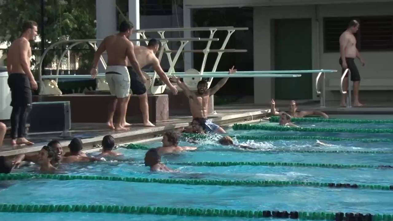 Hawaii Football Caddyshack Pool Party - YouTube