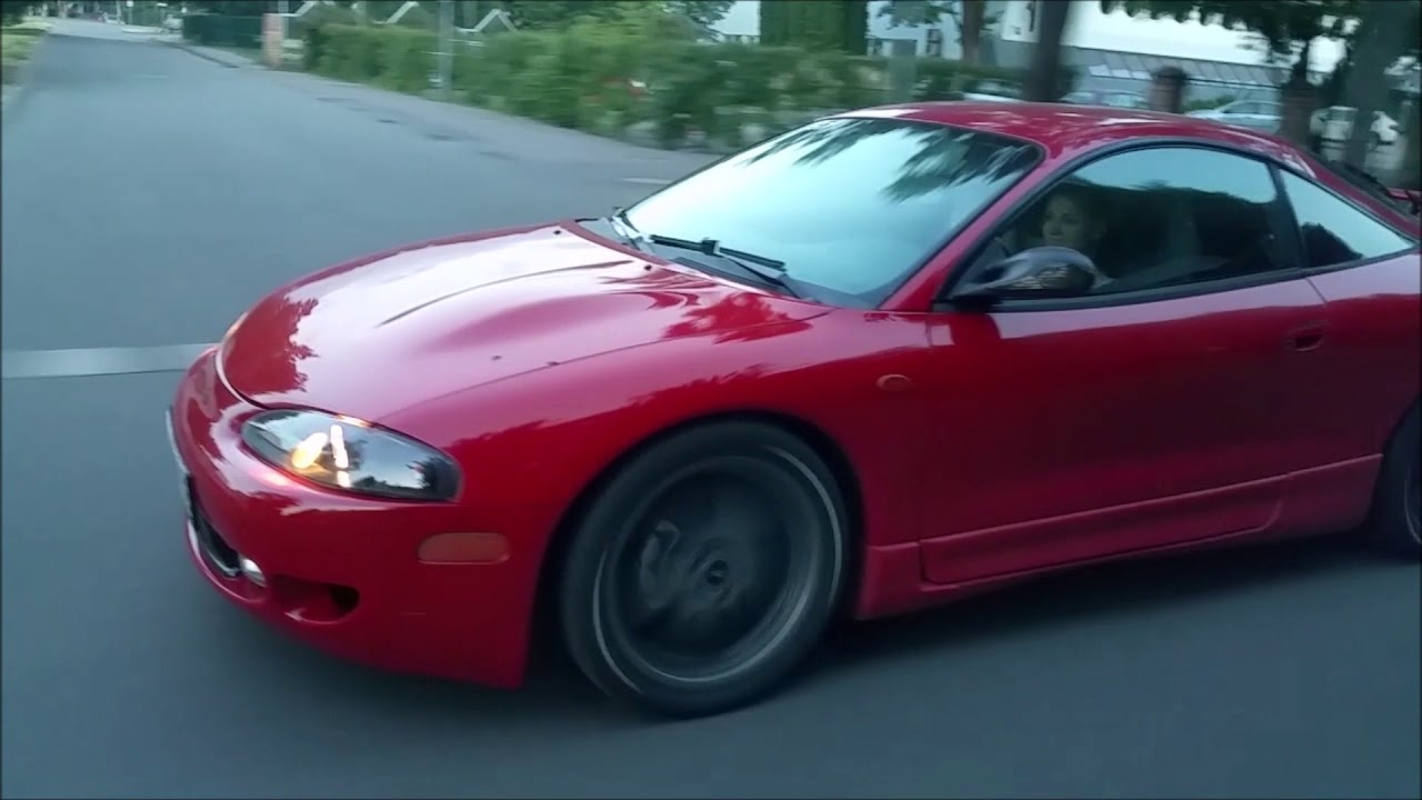 Mitsubishi eclipse 2g rolling - YouTube