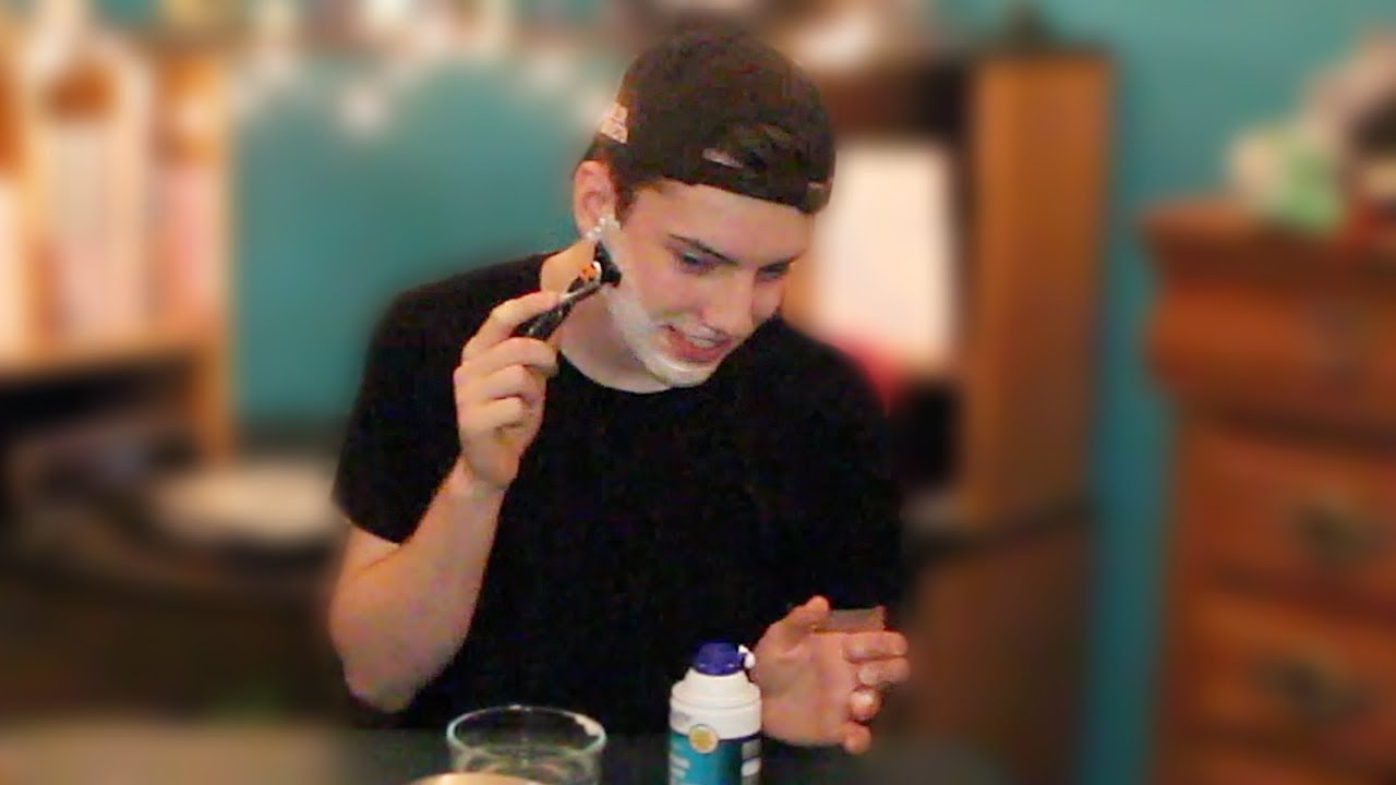 Learning How To Use A Razor - YouTube