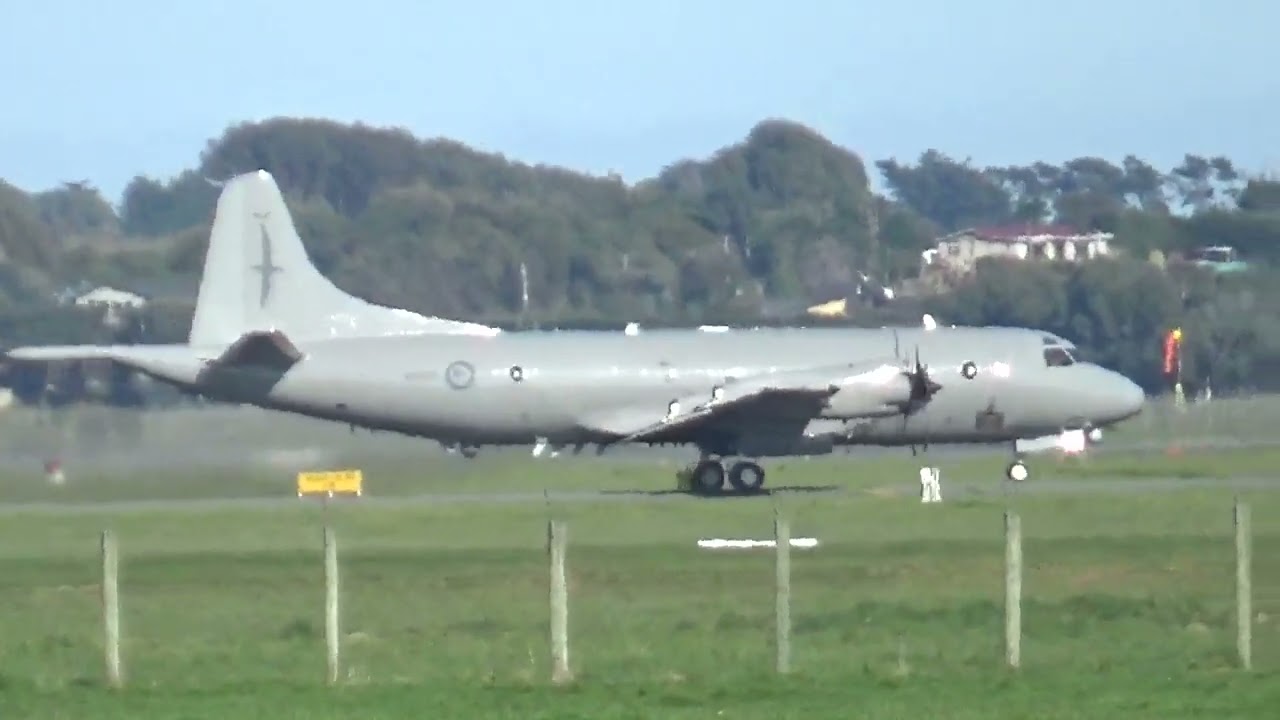 New Zealand Air Force Orion Plane - YouTube