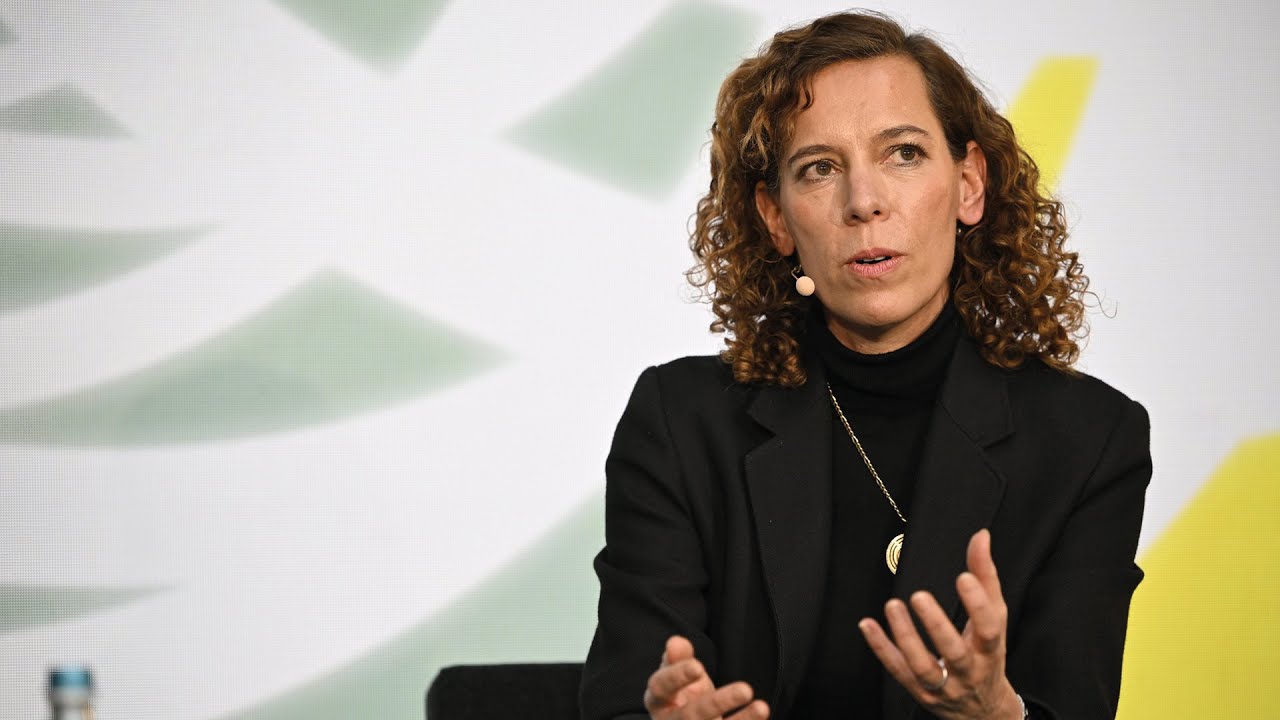 New Financial Services (Marion Höllinger, Georg Steiger, Miriam ...