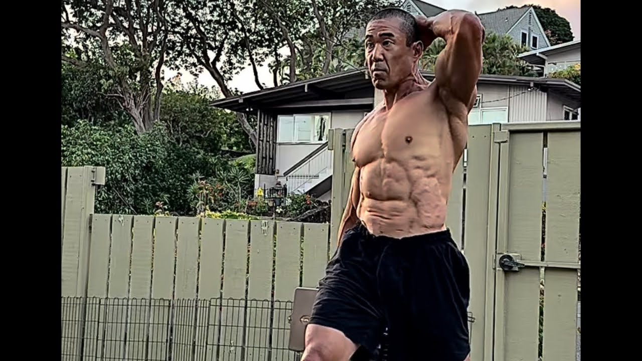 Single Arm Suitcase Lunge For Obligues - May 6, 2024 - YouTube