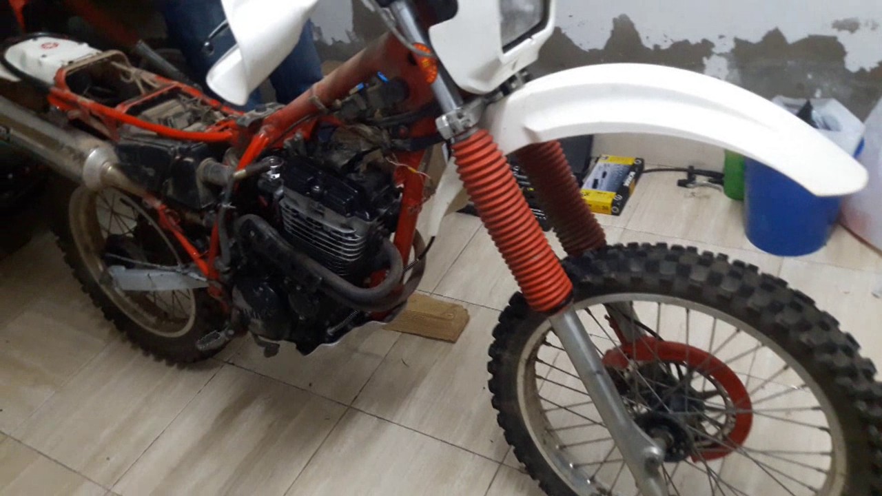 YAMAHA XT 350 - Cambiar Junta Motor / How to change a engine gasket ...