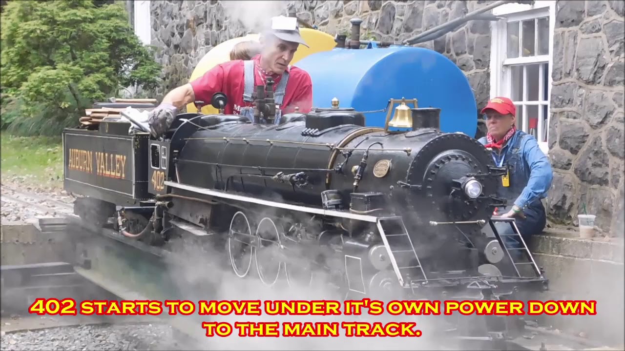 Firing Up the 402 - YouTube