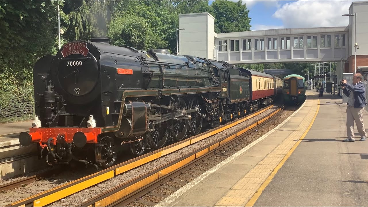 Class 57002 - 70000 “Britannia” seen slowly arriving into East ...