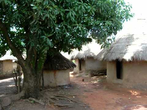 view of a Guinean Mandingo village - YouTube
