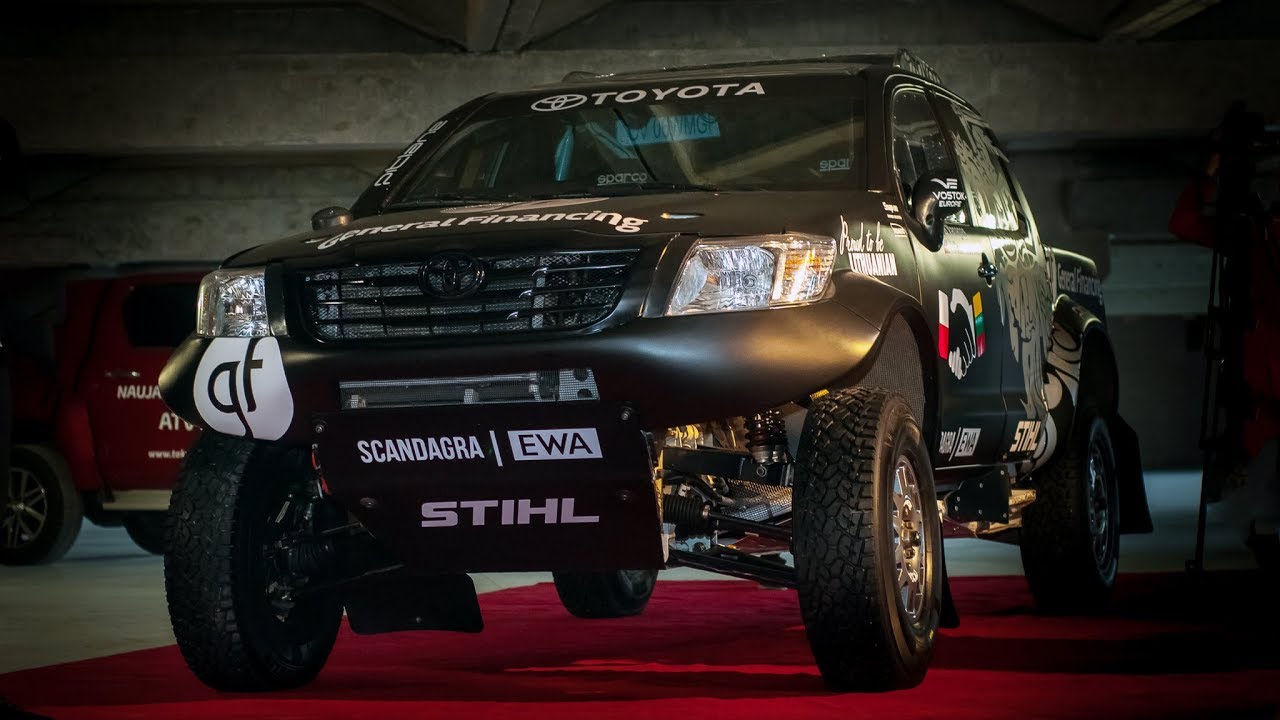 Dakar 2018: Toyota Hilux Gazoo Racing race car | Benediktas Vanagas ...