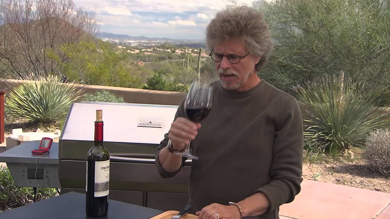 Steven Raichlen's Proyect Smoke - Trivento Reserve Malbec - YouTube