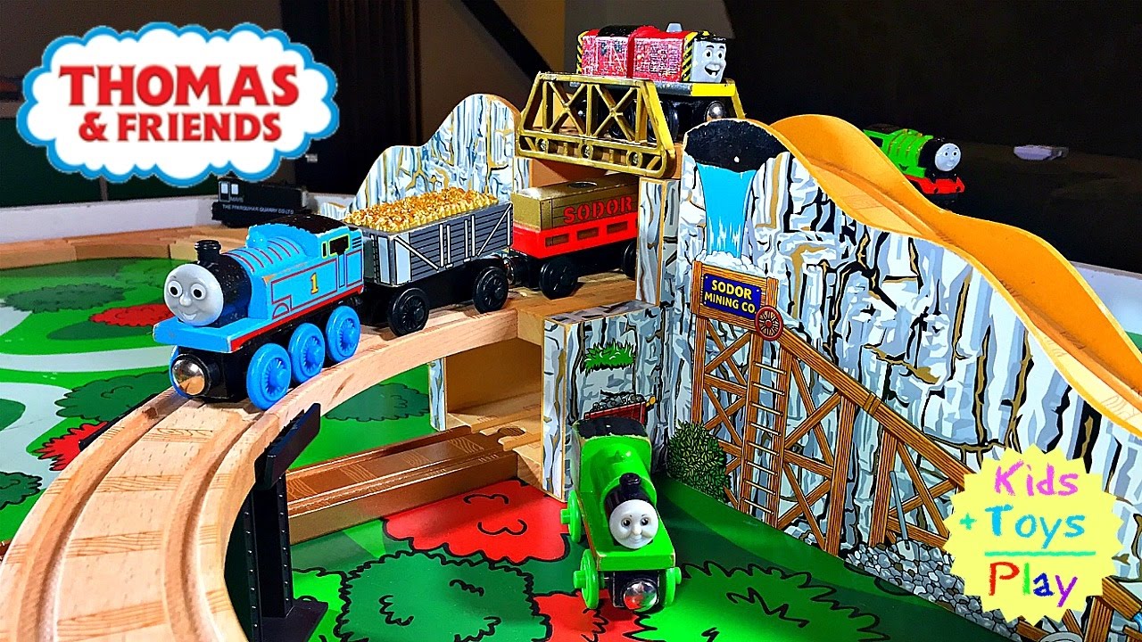 Thomas and Friends Surprise Box Wooden Play Table Gold Mine Playtime ...