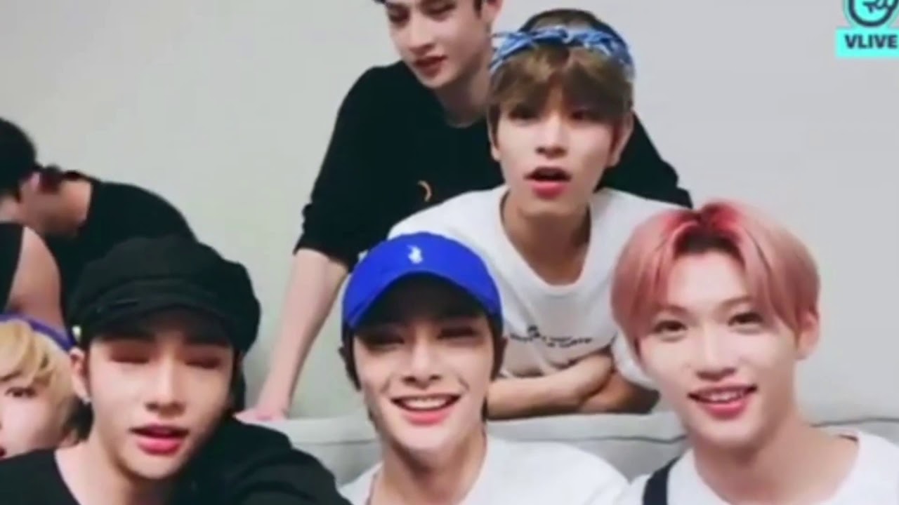 Seungmin and Chan ️/ Chan and Seungmin ️/ Chanmin/ stray kids/ Chanmin ...