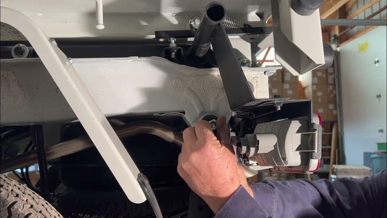 Daihatsu Hijet S510P Rear Bumper Instruction Video - YouTube