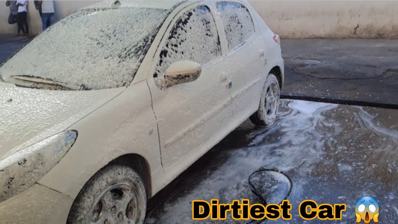 CarWash:Cleaning a very dirty car Details of cleaning a car with very ...