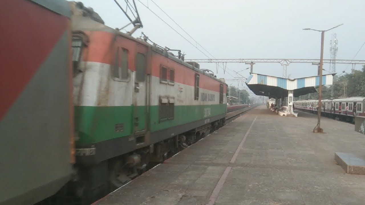 Republic Day Special capture : Tri Colour WAP 7 with Duronto Express ...