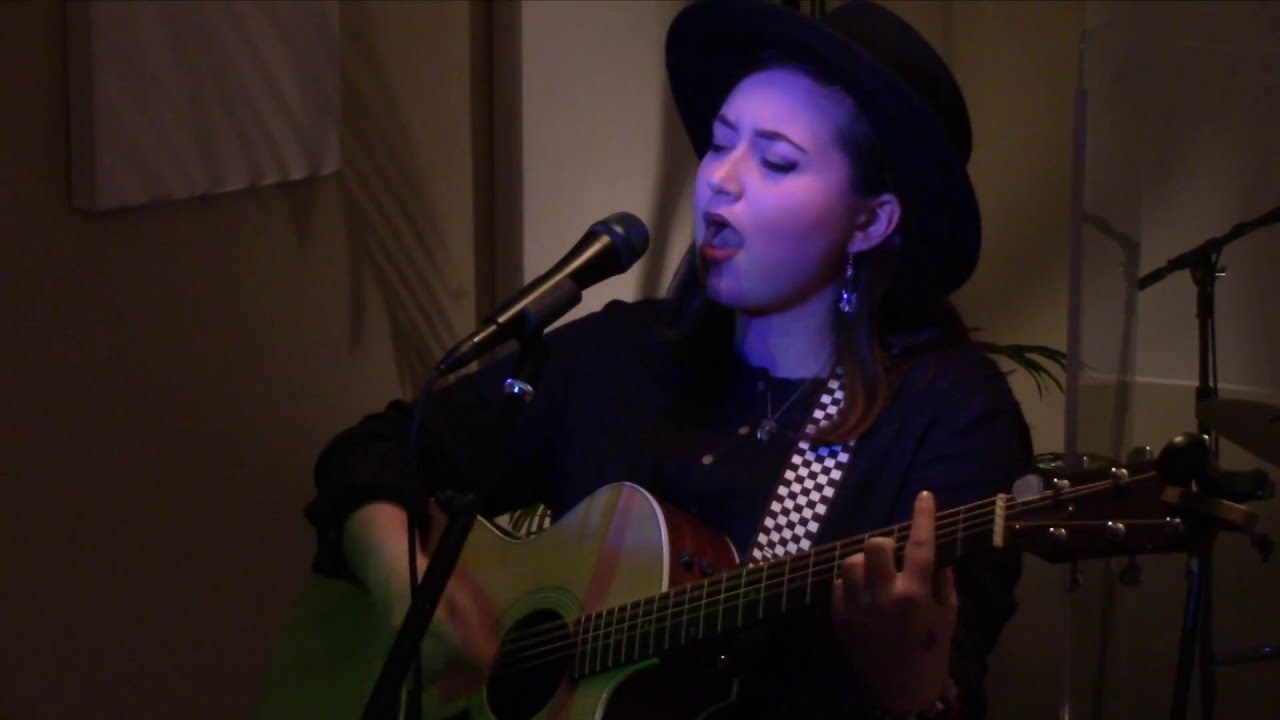 ARL trailer - Season 1, Episode 3 Daniel Sprouse and Brooke Sierra ...