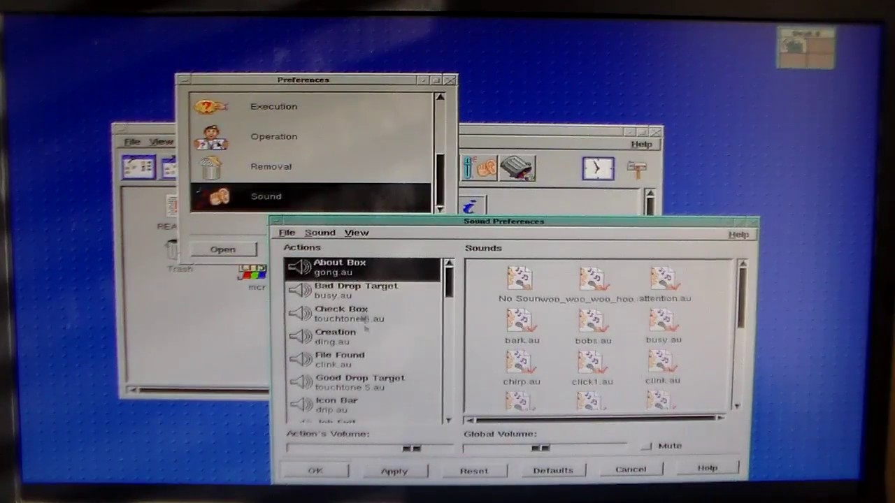 Looking Glass Desktop - Open Linux 1.3 - Caldera - 1998 - YouTube
