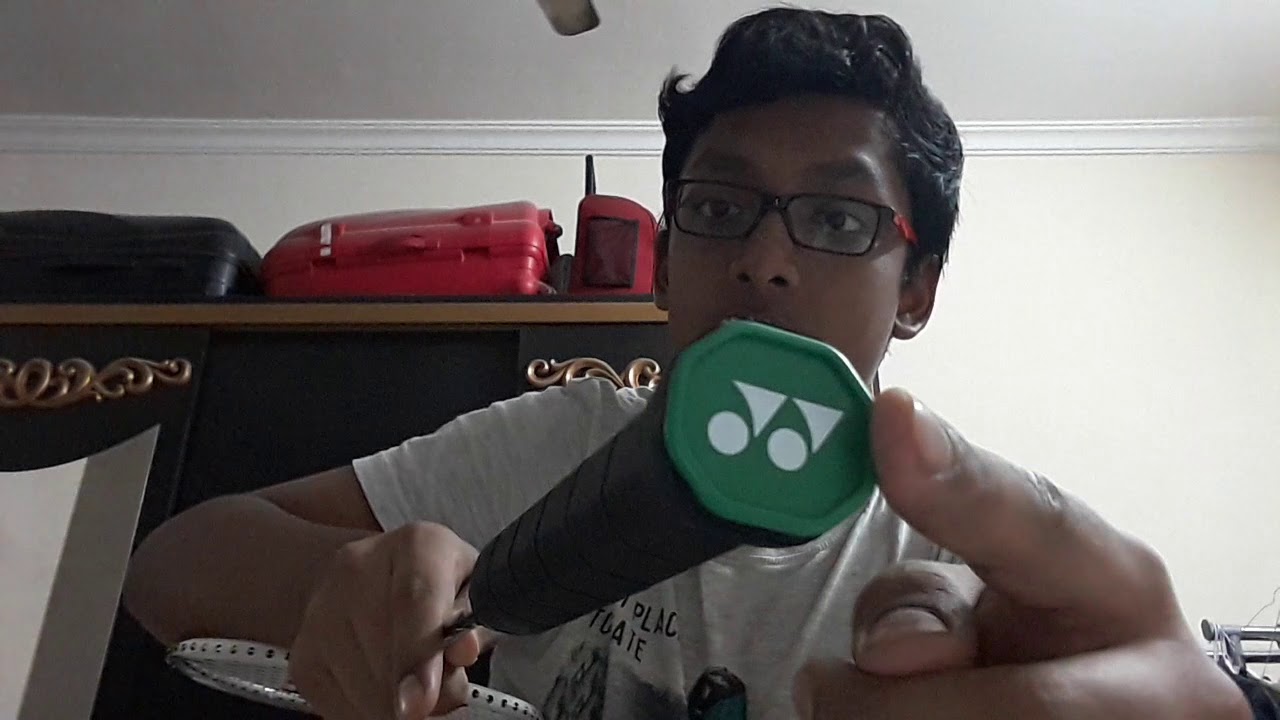 Differences between fake and original yonex racket - YouTube