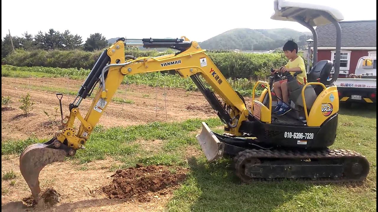 Yanmar vio20-3 - YouTube
