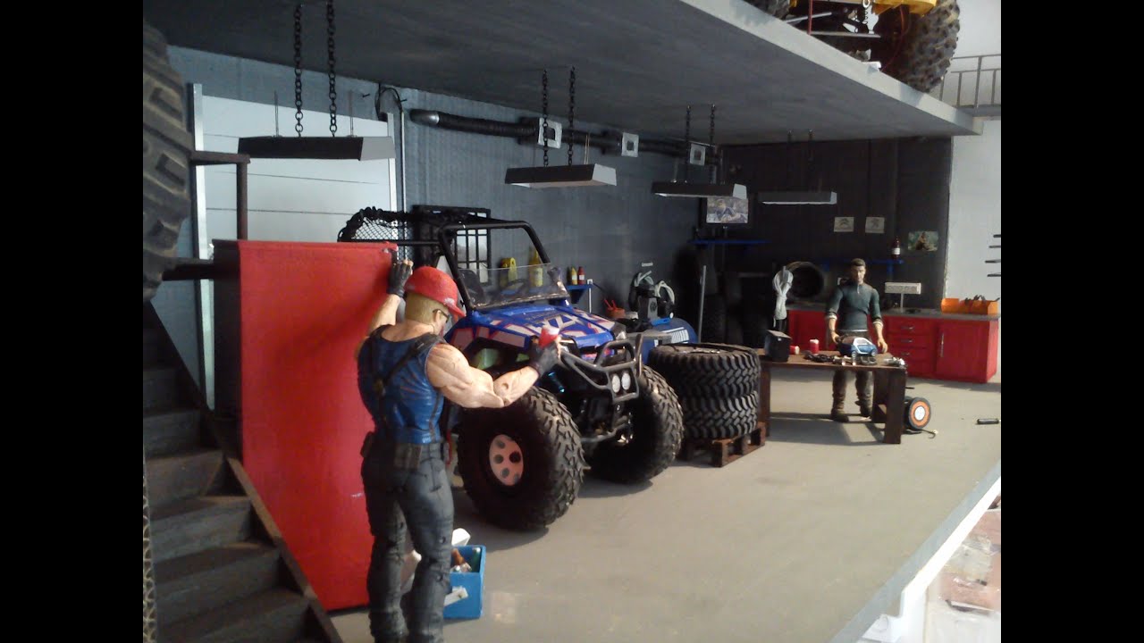 SPECIAL MEDLEY GARAGE/DIORAMA 1/10 SCALE CRAWLER TRUCK - YouTube