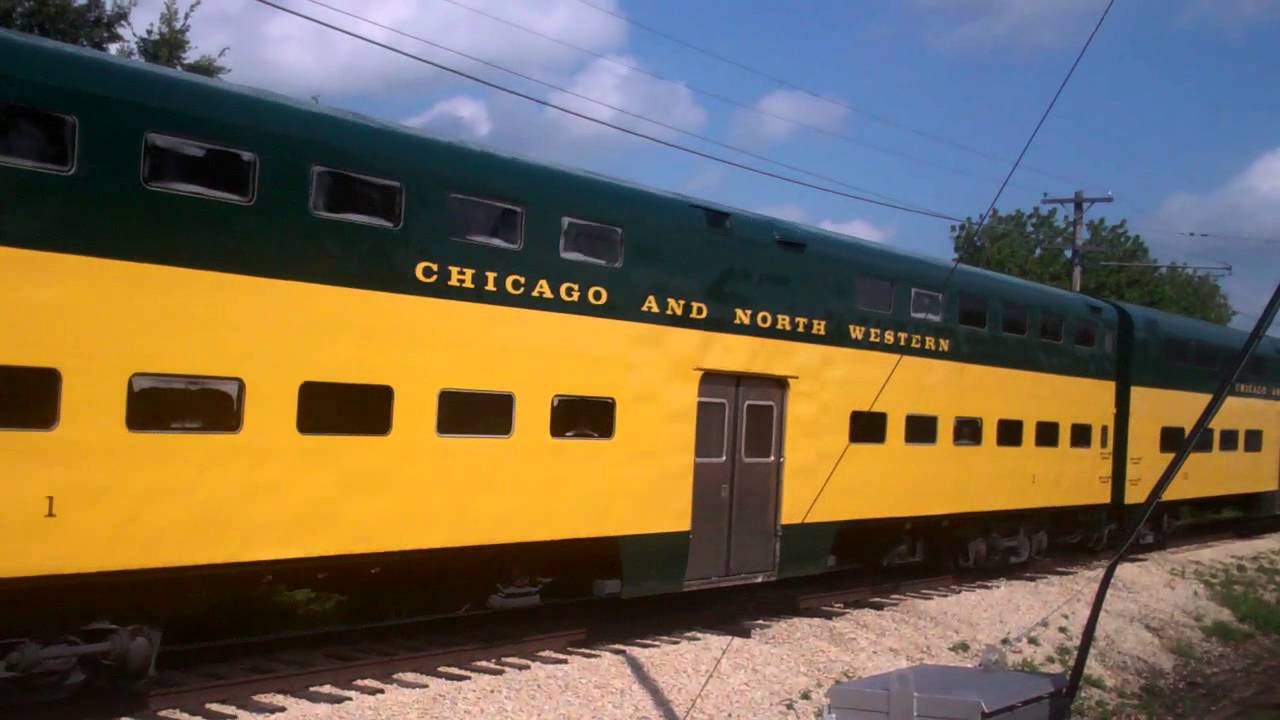 BN EMD E9 BN3 9919 pulling CNW 151 6 1 IRM - YouTube