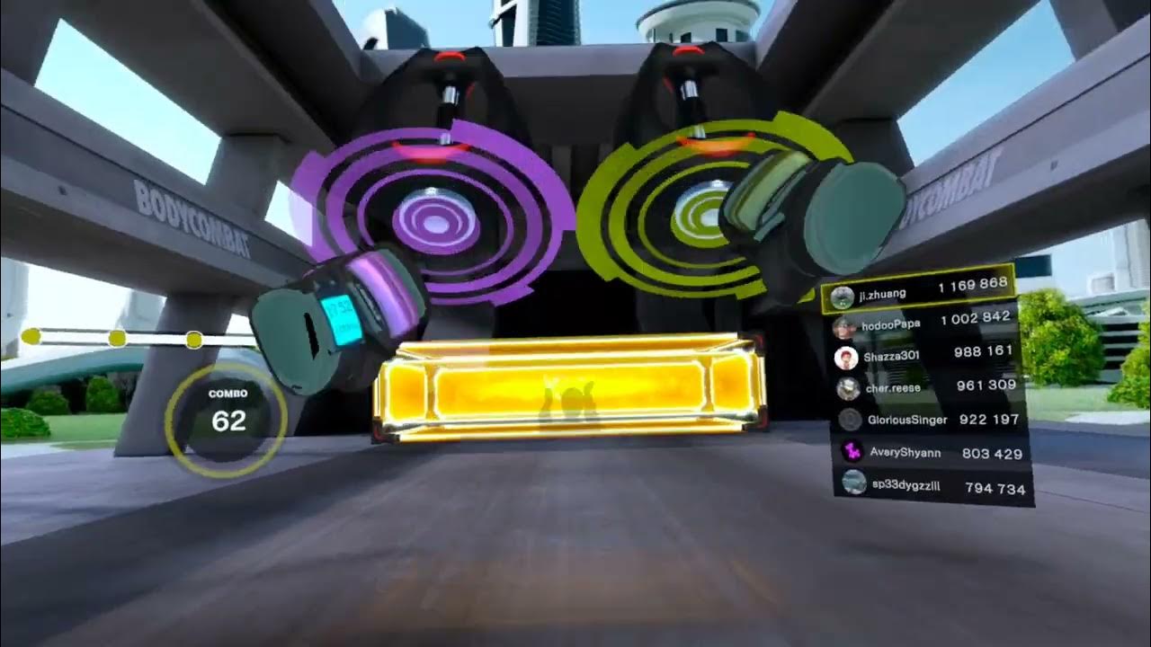 LES MILLS Bootcamp - FULL BODY MADNESS - VR Workout - YouTube