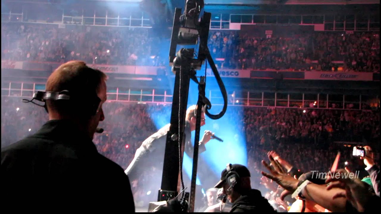 U2 (1080HD) - Beautiful Day - Denver 2011-05-21 - Invesco Field - 360 ...