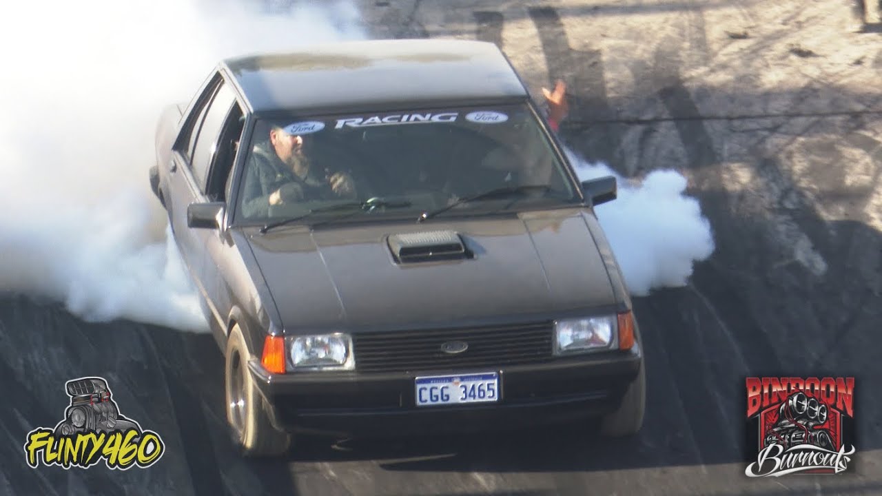 LETTING THE BOSS LOOSE AT BINDOON BURNOUTS - YouTube