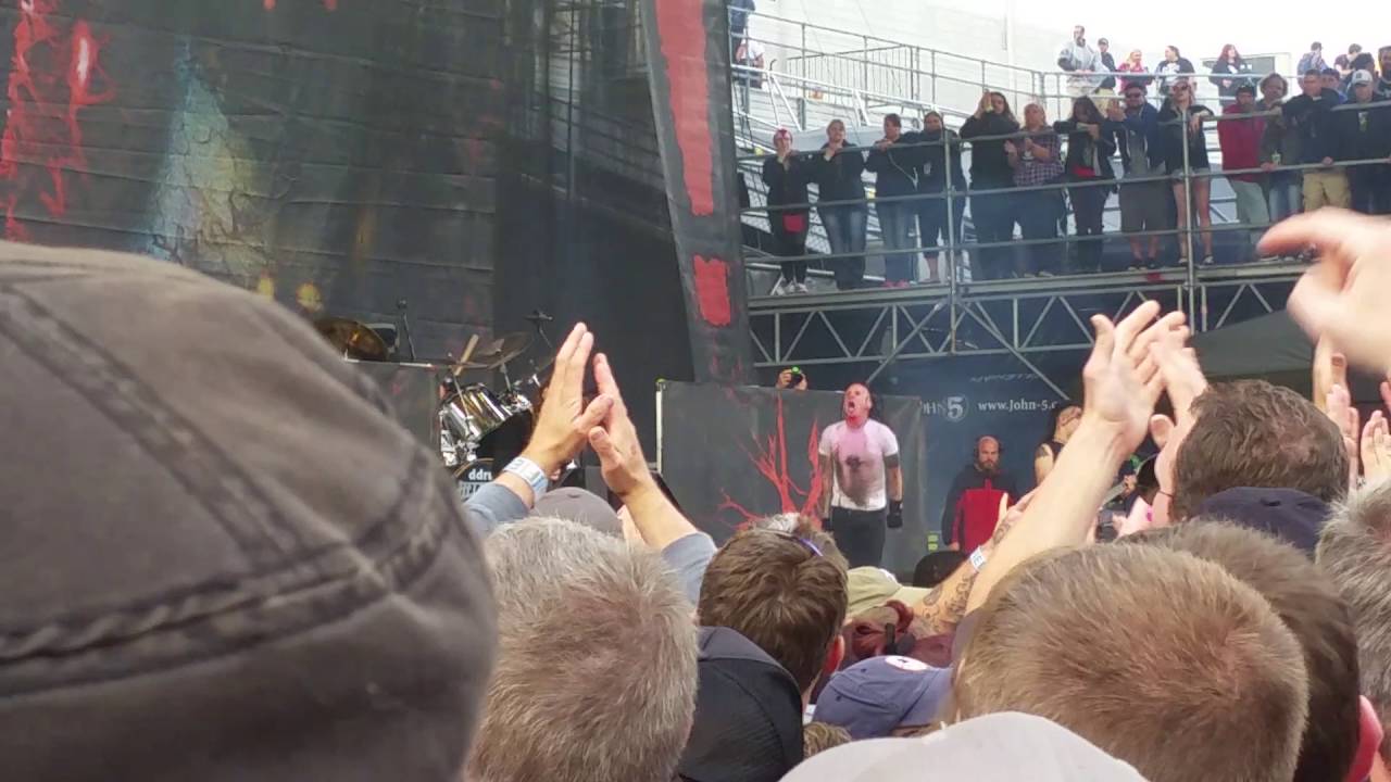 Hellyeah You Wouldn't Know/Hellyeah! live at Rock on the Range 2016 ...