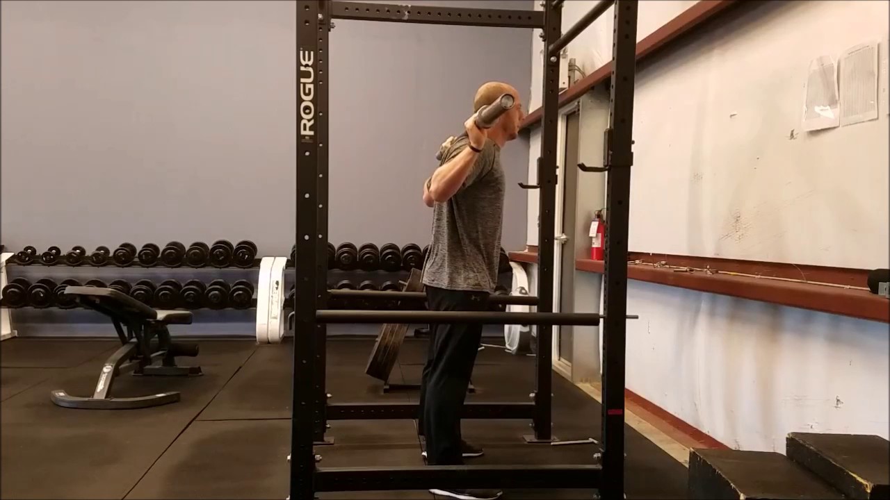 BB Pause Squat - YouTube
