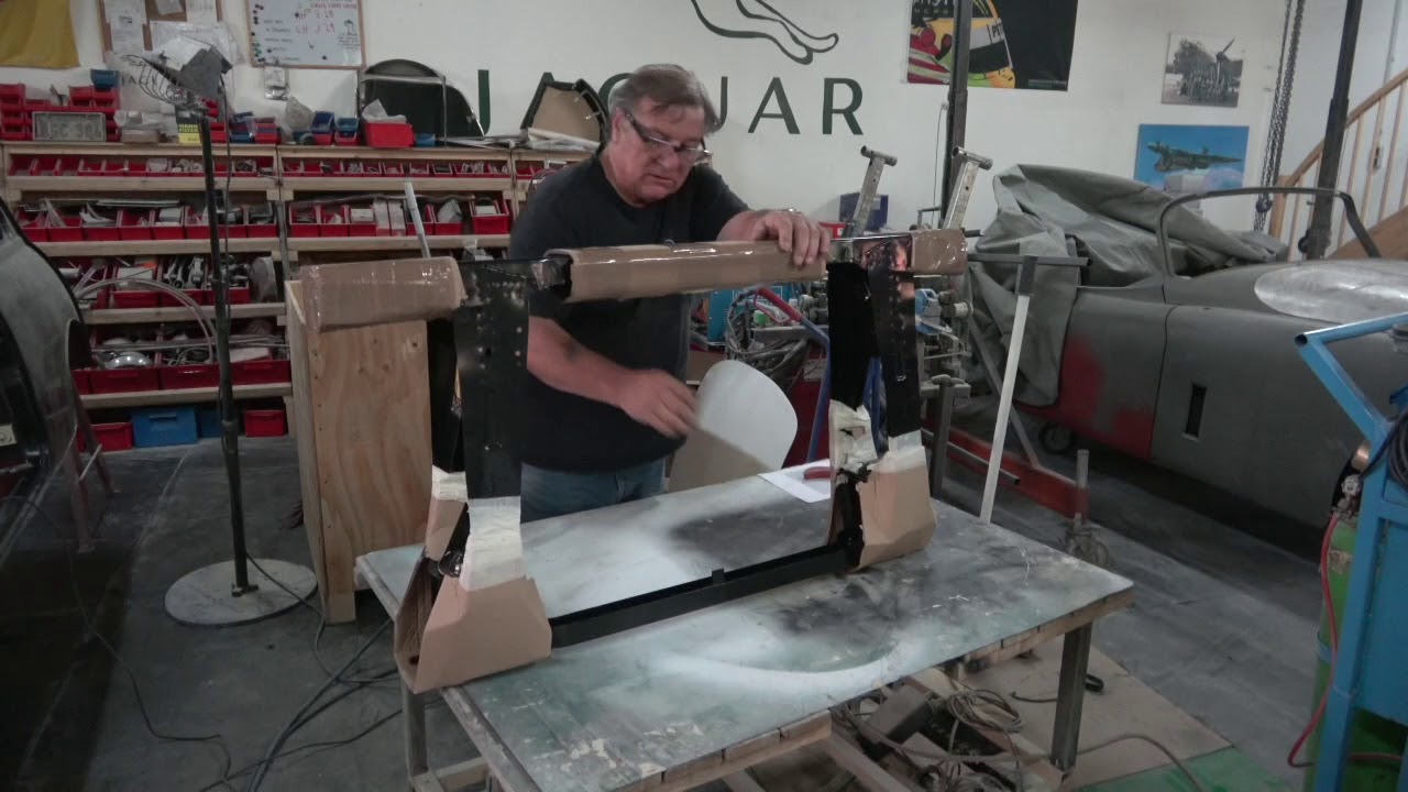 Classic Mini Body Repairs & M-Machine & Heritage panels. - YouTube