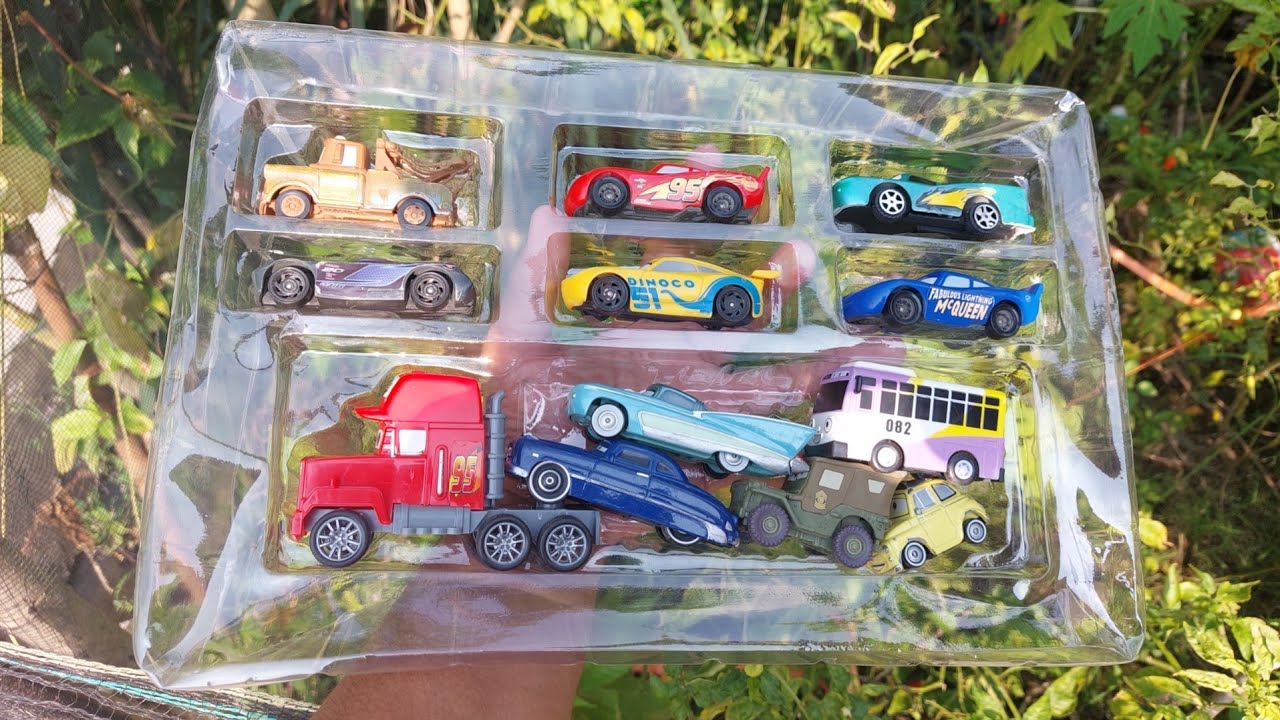 Mainan mobil mini diecast dinoco cruz, police sheriff, mcqueen, flo ...