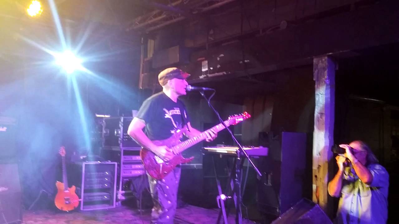 Frank Soda at The Rockpile Oct 16 2016 - YouTube