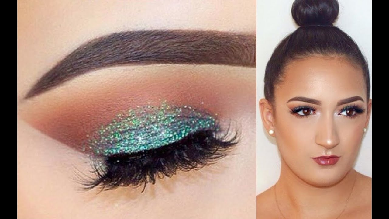 Green Sparkle Holiday Makeup Look - Sofie Bella - YouTube
