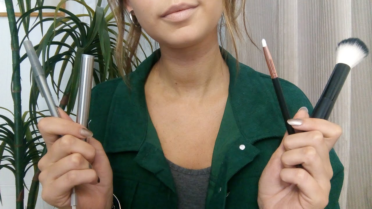 ASMR-Tracing Your Face With Different Items (Gloves, Pen, Brush ...