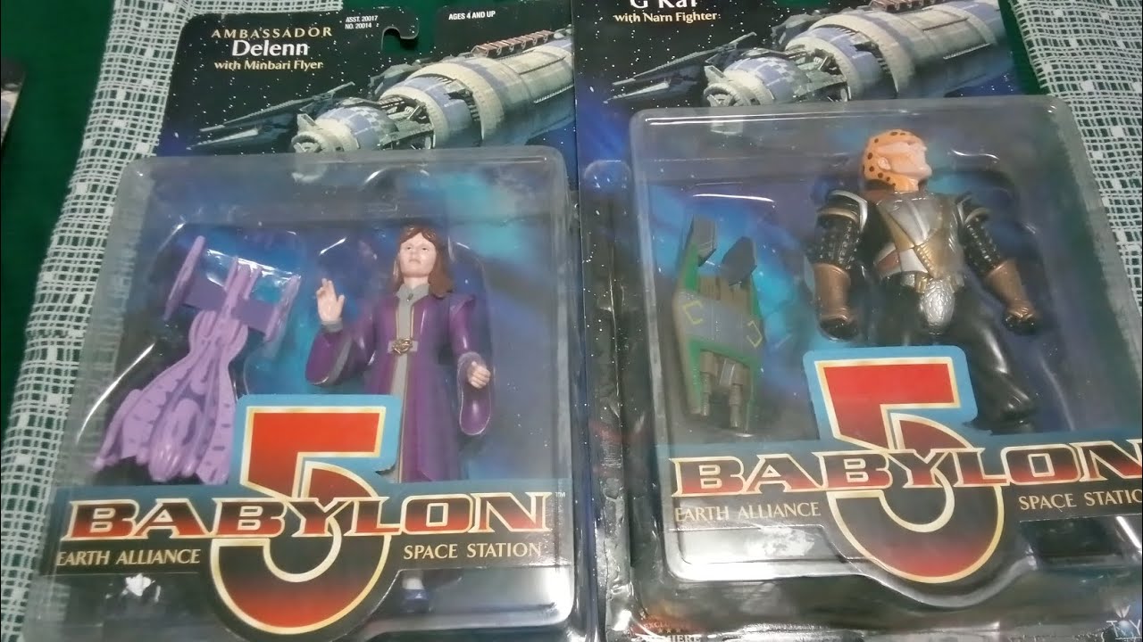 unboxing Babylon 5 Ambassador Kosh Naranek with Vorlon Cruiser - YouTube