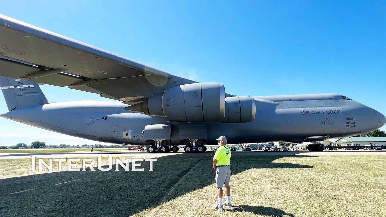 US Air Force Largest Military Transport Aircraft Lockheed C-5M Super ...