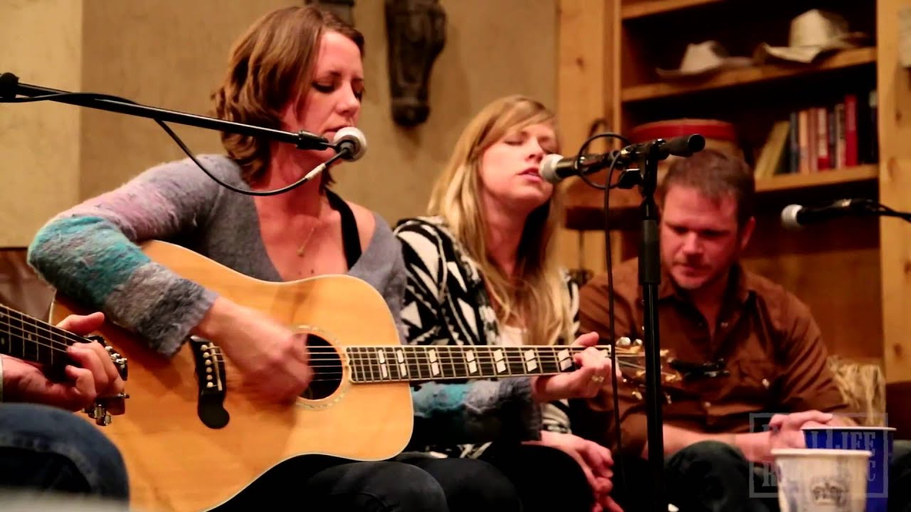 Jamie Wilson - "Wayfaring Stranger" (Steamboat Music Fest) - YouTube