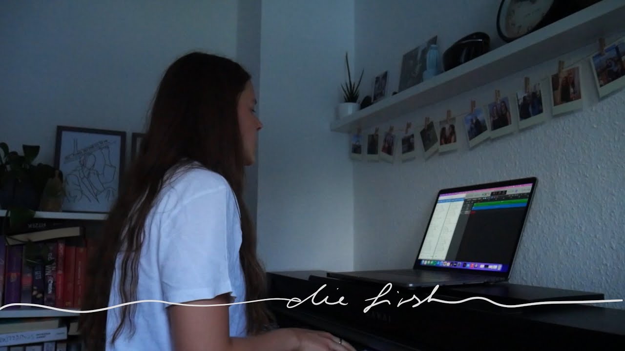 die first Nessa Barrett acoustic version (cover) - YouTube