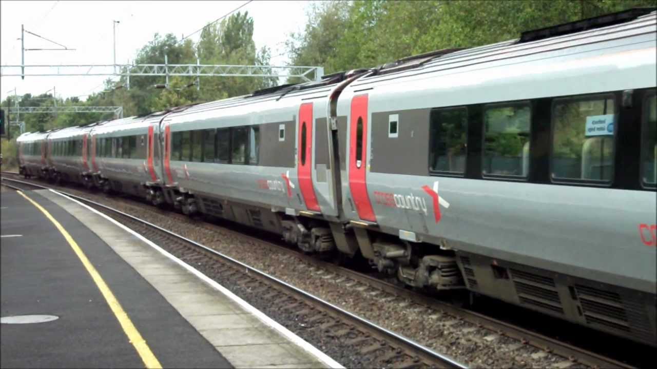 Trains at Smethwick Galton Bridge train station (Low Level) on 7/9/11 ...