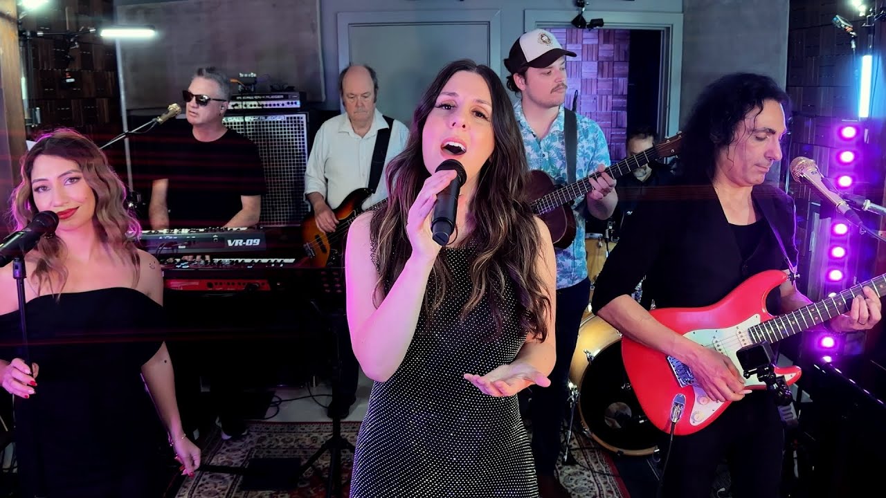 Woman In Love | The Ultimate Live Band Performance | Sing It Live - YouTube