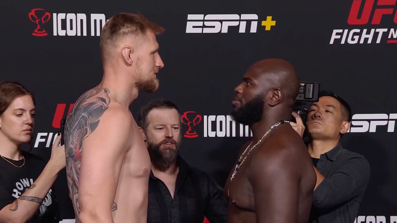 UFC Вегас 56: Битвы взглядов - YouTube