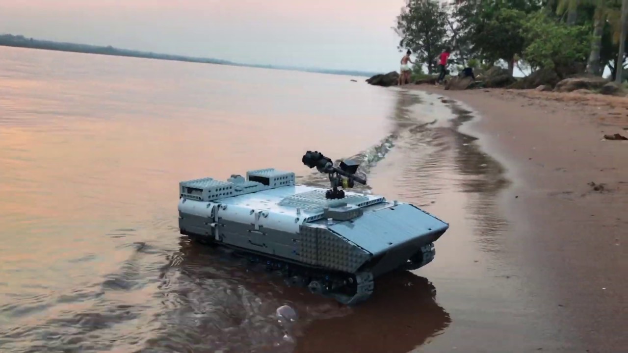 Lego Amphibious Armoured Vehicle "Charrua" beach landing - YouTube